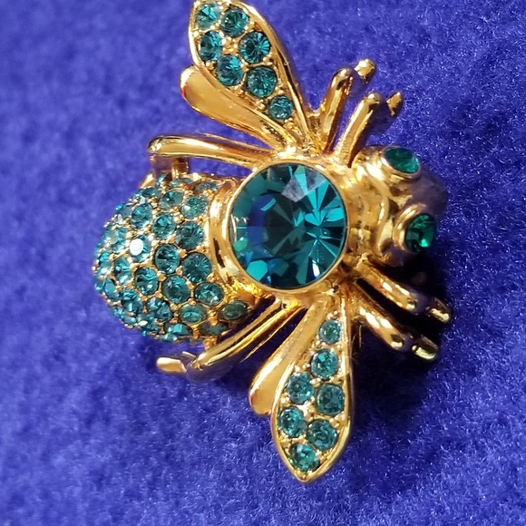 Joan Rivers | Jewelry | Joan Rivers Collection Pave Crystal Bee Pin ...